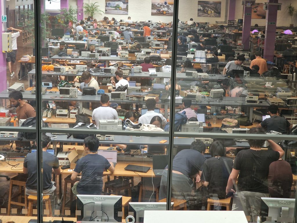Teaching Lab awarded Bronze LEAF Award - Department of Electrical and ...