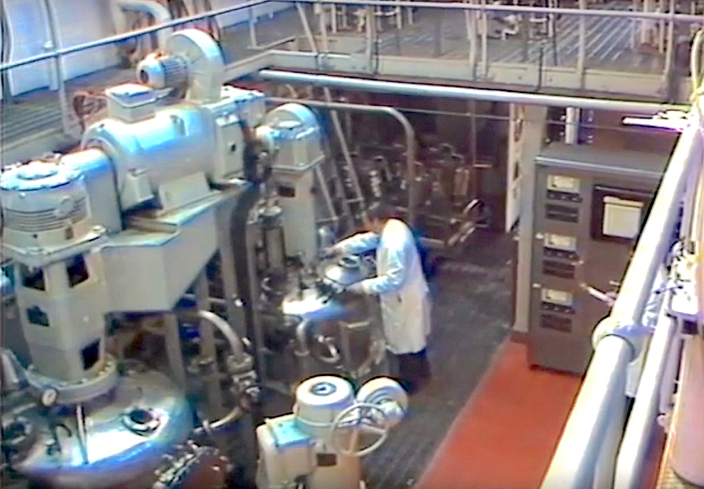 Interferon Pilot Plant: 1980 - Imperial College Video Archive Blog